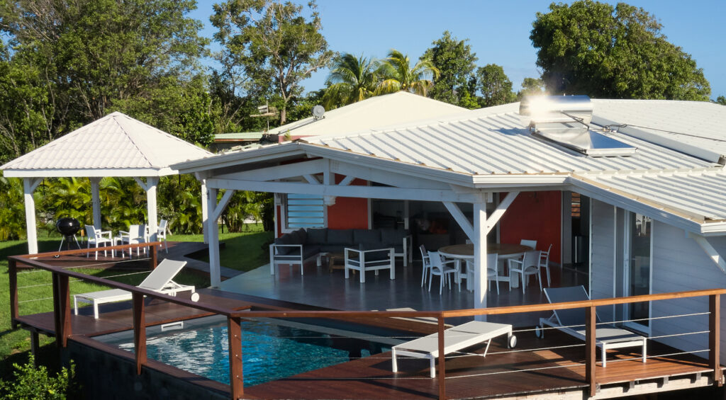 Villa Déhé" avec piscine à Deshaies pour 8 personnes à partir de 130 ...